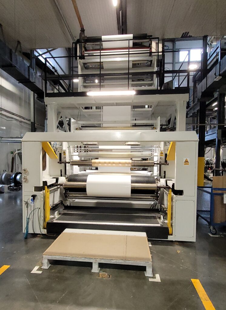 Bandera line for the co-extrusion of 7-layer blown tubular film year ...
